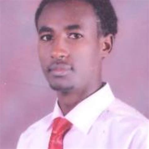 is there any command for variable selection methods in stata while fitting logistic regression