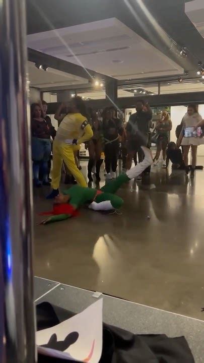 Julia Moschino V Legendary Munk 007 Gaymers Ball Explore Dance