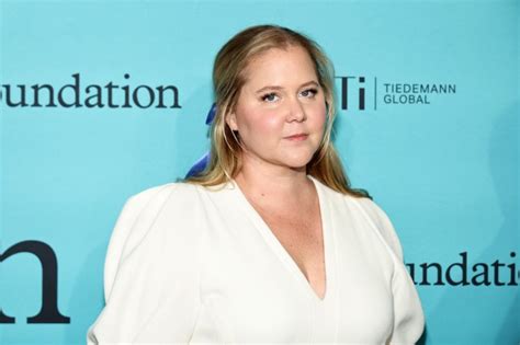Amy Schumer Responds To Harsh Critics Of Her Puffy Face Metro News