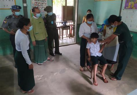 ညောင်ဦးမြို့နယ် အခြေခံပညာကျောင်းများသို့ တက်ရောက်နေသည့် ကျောင်းသားကျောင်းသူများအား ကိုဗစ်‌ ၁၉