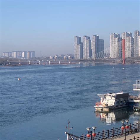 年少不知阿姨好新来的秘书竟然是个甜美的阿姨 外表 品质 思维