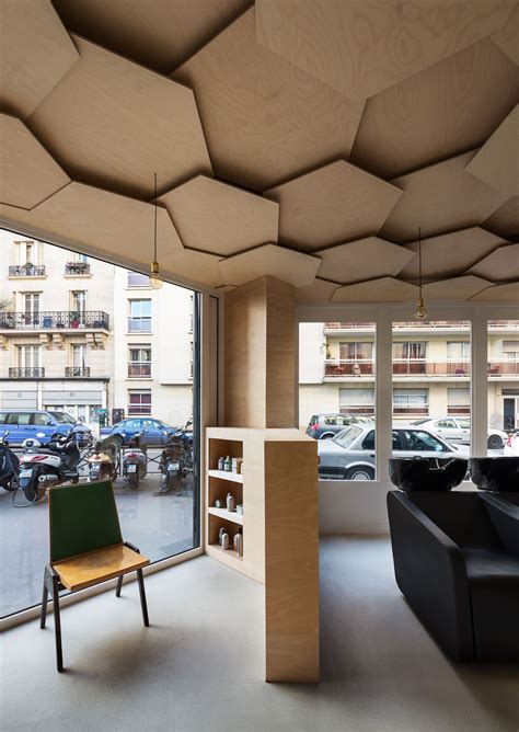 Joshua Florquin Adds Hexagonal Patterned Ceiling To Salon