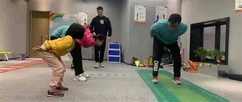 【活动预告】神奇魔方、趣味体能挑战赛、职业体验~扬子小记者本周精彩活动来袭！！！招新啦羽毛球孩子