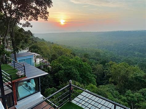 บ้านริมผาฟ้าสวย ที่พักบนเขายายเที่ยง ทะเลหมอกสวยๆหน้าที่พัก บ้านริมผาห้าสวย Facebook