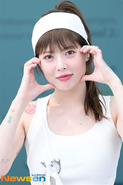 현아 ‘과즙 팡팡 볼하트[포토엔hd]