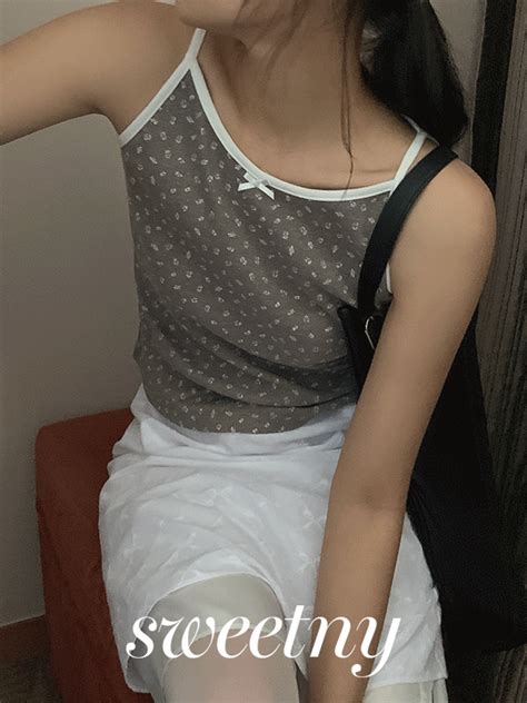 나이니 [유교걸추천 부유방커버] 프렌타 배색 플라워 골지 홀터 나시