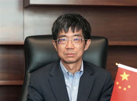九卦 突发！一行长坠楼身亡 知乎