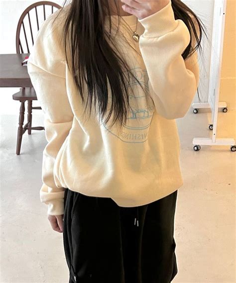 기모크림맨투맨 레터링맨투맨 레터링기모맨투맨 양기모맨투맨 에이블리