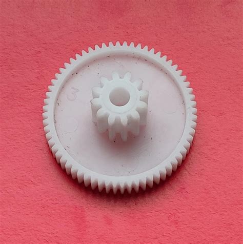 Шестерня 64/12 для редуктора детского электромобиля 550: продажа, цена ...