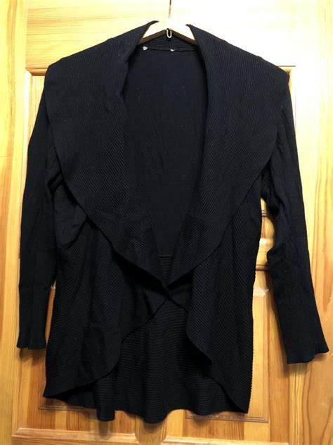 Светер накидка — ціна 95 грн у каталозі Накидки Купити жіночі речі за доступною ціною на Шафі