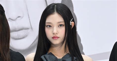 뉴진스 해린 위촉패 받은 러블리 고양이 [포토엔hd]