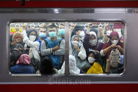 Pengguna Krl Jabodetabek Naik Tembus 800000 Orang Per Hari