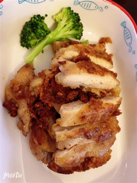 【蒜香鸡腿肉的做法步骤图，蒜香鸡腿肉怎么做好吃】祎诺姐姐下厨房