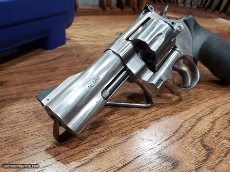 Smith And Wesson Model 610 Revolver 10mm
