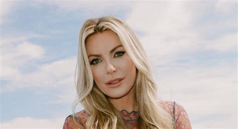Crystal Hefner Body Measurements Height Weight Bra Size Shoe Size