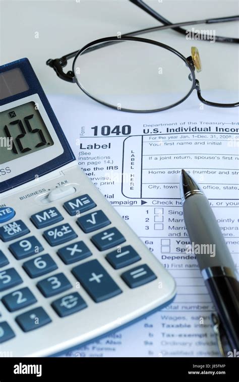 Dollar Dollars Calculator Financial Treasury Notes Bills Tax Savings Calculate Stock Photo Alamy