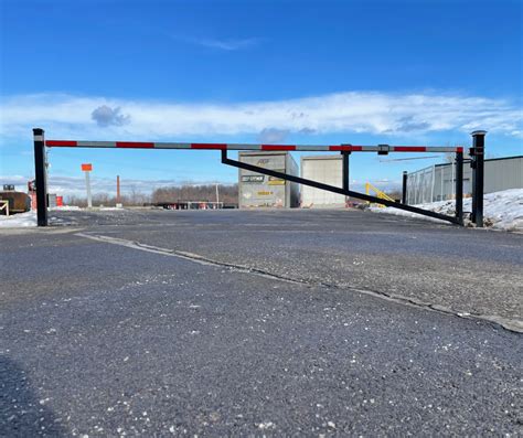 Manual Barrier Gate Design