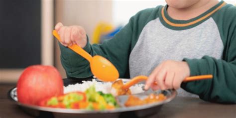 آنچه لازم است در مورد مکمل‌های غذایی برای کودکان بدانید پایگاه خبری تحلیلی کاسپین24