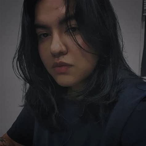 Lari Evans On Threads