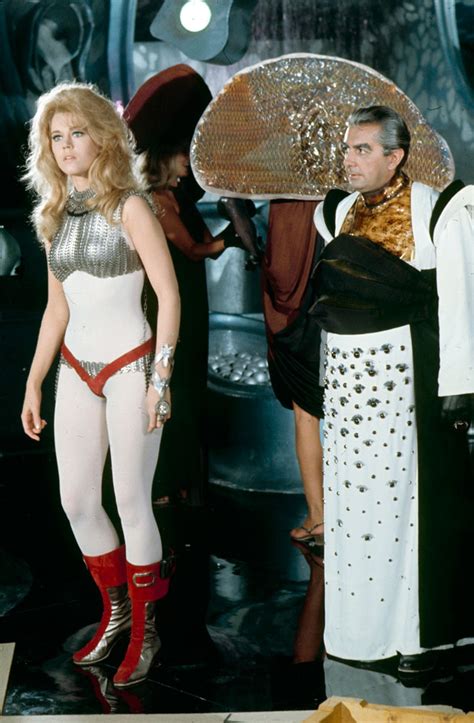Amazing Behind The Scenes Photos Of Jane Fonda On The Set Of 1968s Sci