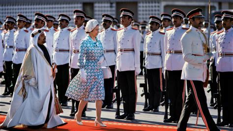 ექსკლუზივი იხილეთ დედოფალ ელისაბედ Ii ის იშვიათი ფოტოები National Geographic ის არქივიდან