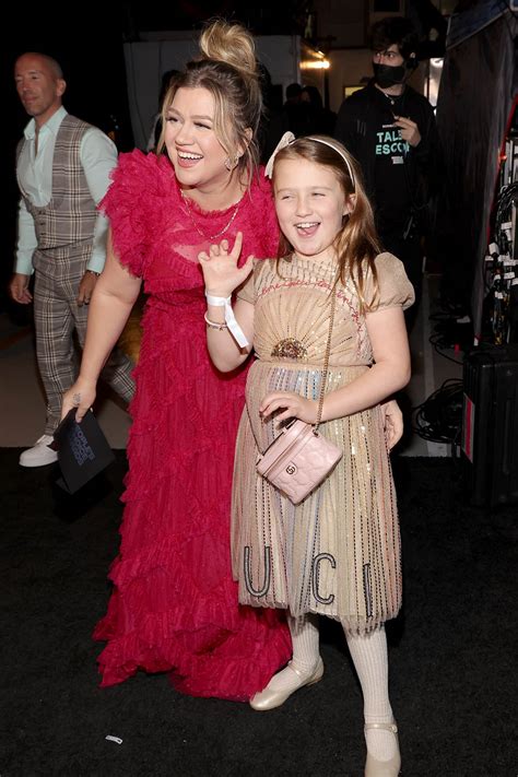 River Rose Wears Gucci And Ballet Flats At Peoples Choice Awards 2022 Footwear News