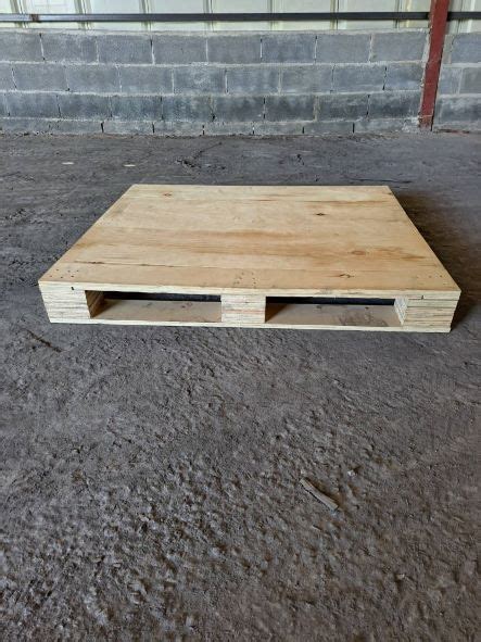 พาเลทไม้อัด 60 บาท