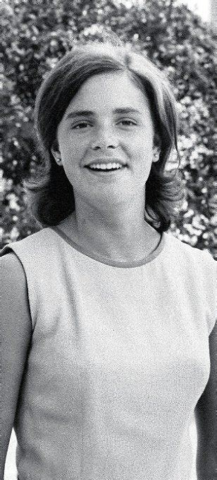 Mimi Alford Tells The Story Of How Jfk Took Her Virginity On His Wifes