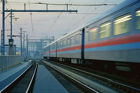 기차가 빠르게 움직이고 있다 경춘선 고속열차 고해상 배경 일러스트 및 사진 무료 다운로드 Pngtree