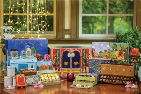 Explore Lotus Lounge And Buffet In Itc Grand Chola Chennai