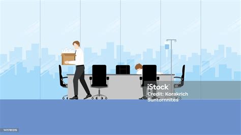 해고되고 일자리를 잃고 실업 경제 및 금융 위기 실업자 개념을 해고합니다 직원이 사무실 회의실을 떠나는 상자를 들고 있습니다 식염수 의료 드립 백으로 일하는 아픈 개념에