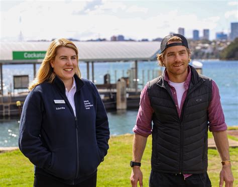 Hayden Quinn Next Stop Met Tour Guide Polly Nowicki For