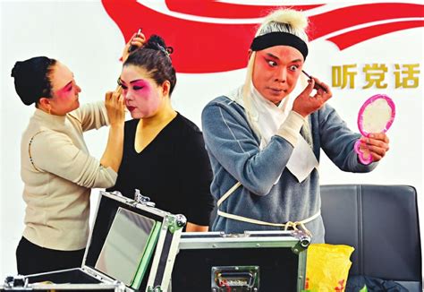 点击放大