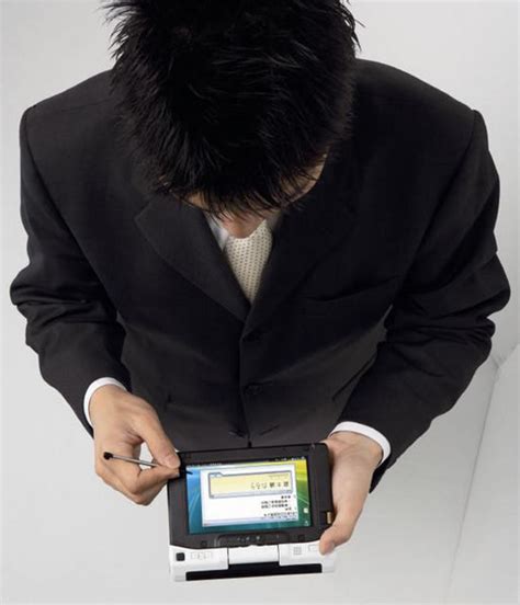 Fujitsu Lifebook U The Worlds Smallest Laptop Techpowerup