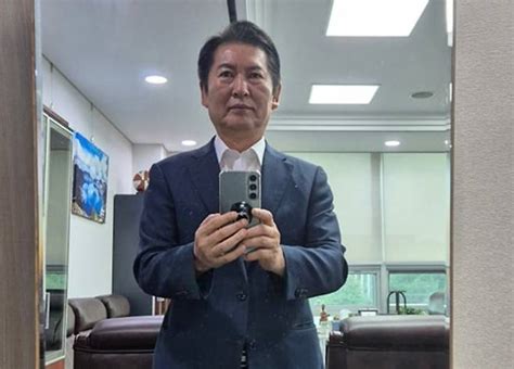 거울 셀카 정청래 지극히 정상적 자평與 코미디