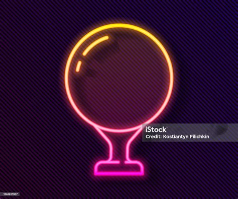 검은 배경에 고립 티 아이콘에 빛나는 네온 라인 골프 공 벡터 일러스트레이션 경쟁에 대한 스톡 벡터 아트 및 기타 이미지 경쟁 골 스포츠 장비 골프 Istock