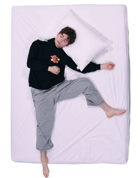 ポーズ集에 있는 ゆっちゃん님의 핀 포즈 참조 자세 포즈