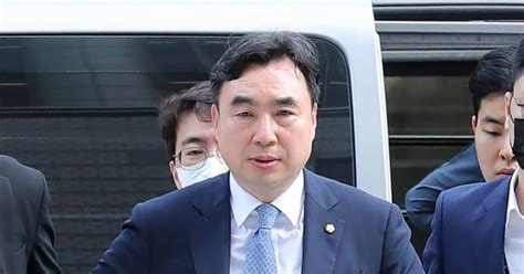 민주당 돈봉투 윤관석 구속 검찰 수사 후 첫 현역의원 구속종합