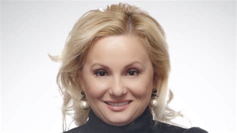 Тони Димитрова с нова песен Любов в сегашно време Личности БНР Новини