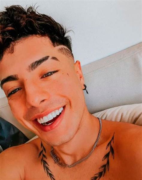 Naim Darrechi Lo De Ser Mujer Era Solo Un Experimento Cuore