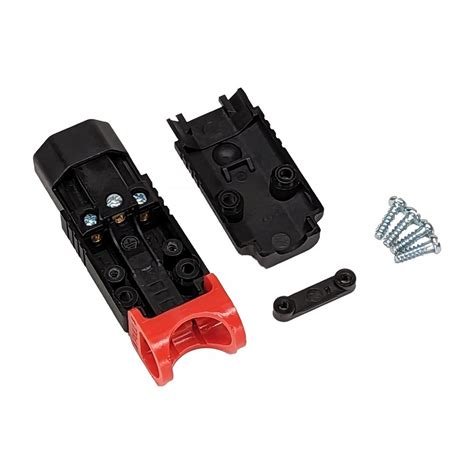 Iec C13 Locking Trailing Socket Re Wireable Dcdi