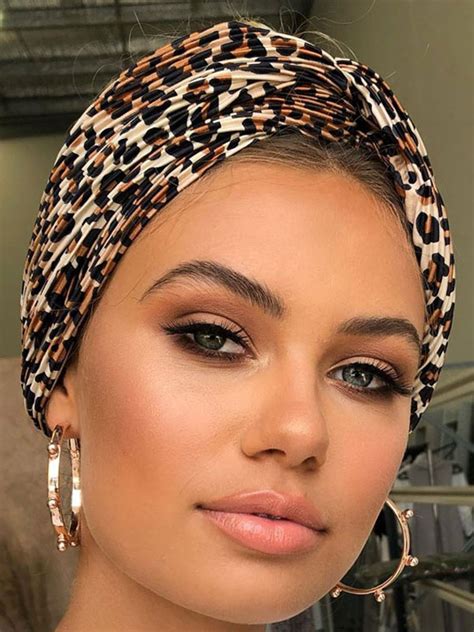 مدل میکاپ ساده و شیک مدل آرایش صورت ملایم مجلسی