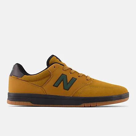 NB Numeric 425 - New Balance