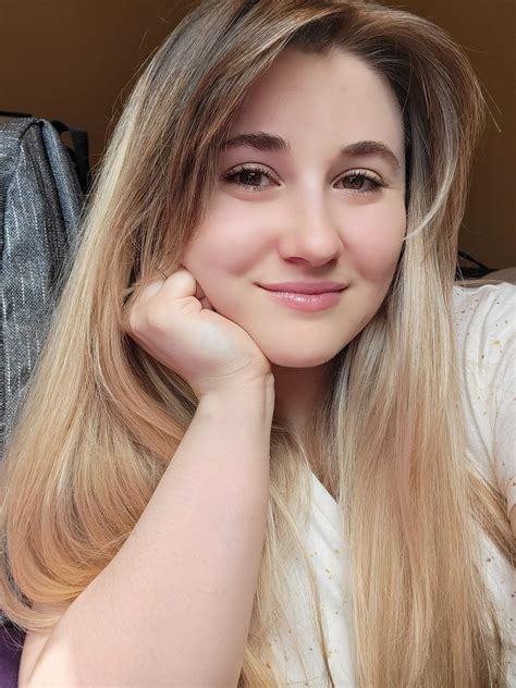 I Dont Sell Content This Is Just My Face 😐 Sexy