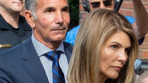 Lori Loughlin And Mossimo Giannulli Separate After 28 Years