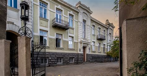 ფოტოფაქტი 1913 წელს აშენებული სახლი ალექსანდრე ჭავჭავაძის ქუჩიდან