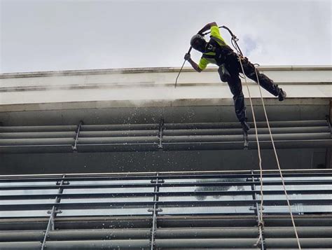 Abseiling Simpleclean