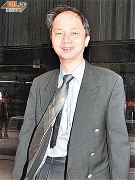九巴翻側兩死 證冇減速 東方日報
