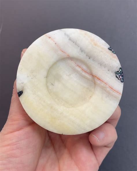 옻칠작가김지은 나린칠기 새해 킨츠기 첫 주말 특강이 잘 마무리 되었습니다 아 잘이라고 하기엔 역시 겨울이라 칠이 너무 안마르더라고요 ㅜ 칠이 너무 안마르는