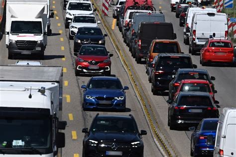 license plate reading firm reportedly building a surveillance tool for